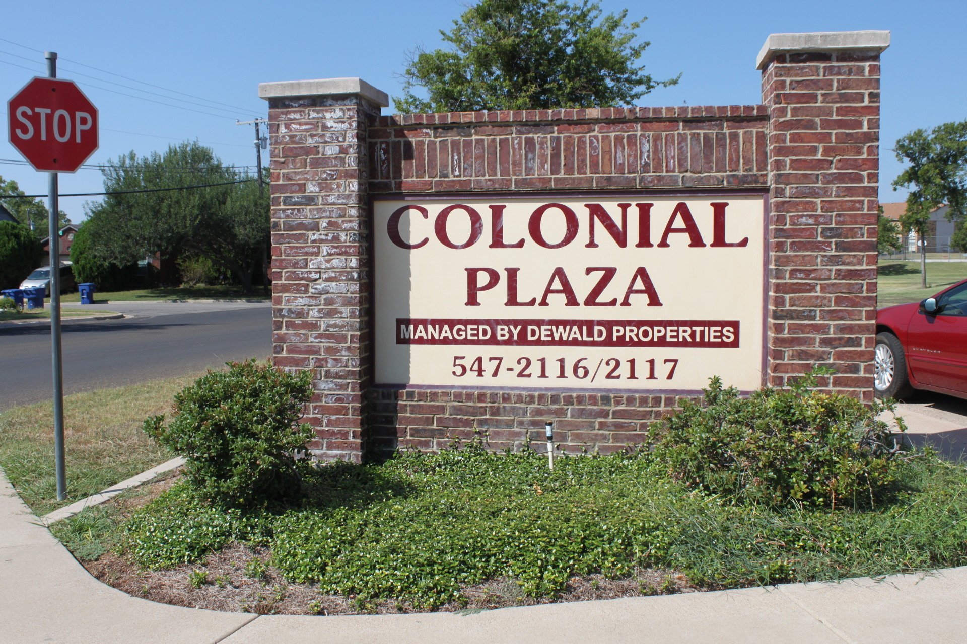 Colonial Plaza - Dewald Properties Colonial Plaza