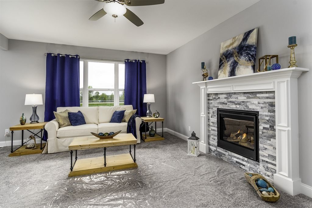 Interior Gallery | Buckeye Real Estate Group