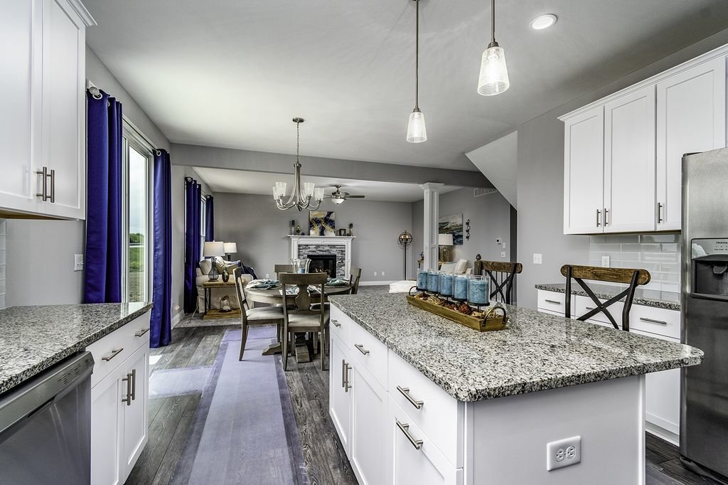 Interior Gallery | Buckeye Real Estate Group