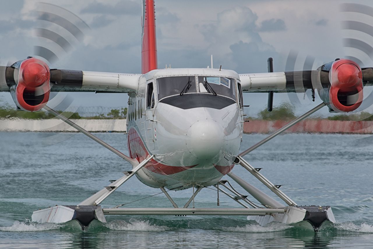 Float Plane Repairs, Maintenance and Painting in Northern Ontario Canada