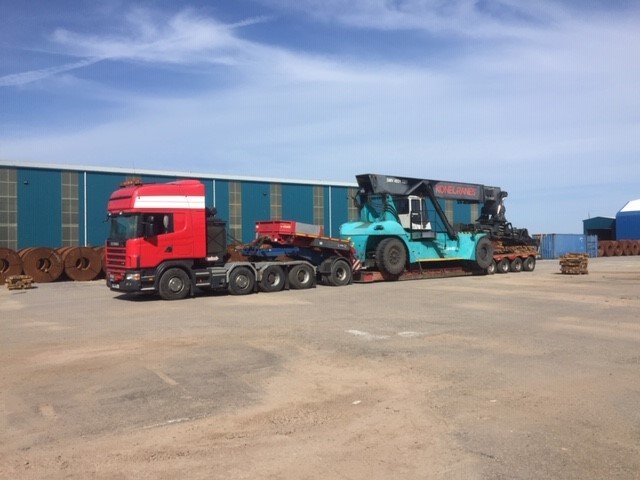 Abnormal load transport | Haydn Davies Low Loaders