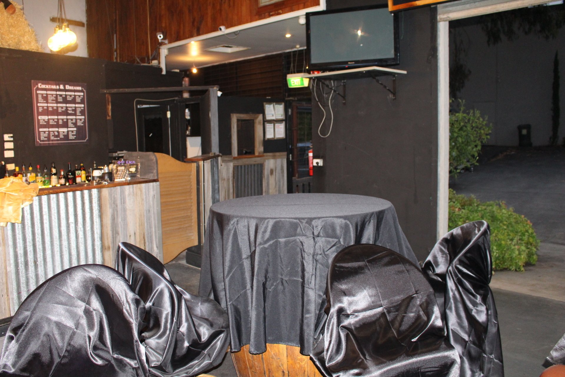 The Barn Live - Live Entertainment and Function Venue in Bayswater