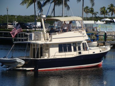 Mainship 40 Trawler