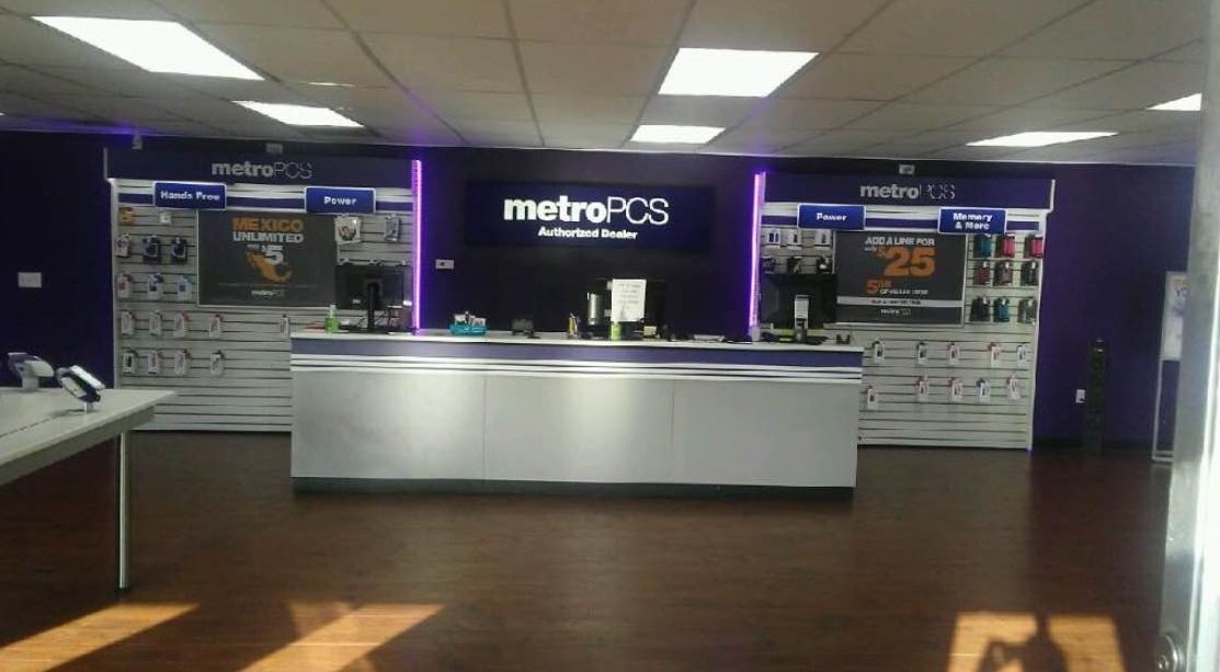 Sugar Creek Charlotte NC Metro PCS Authorized Dealer - Giant Communications