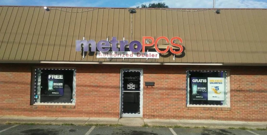 Sugar Creek Charlotte NC Metro PCS Authorized Dealer - Giant Communications