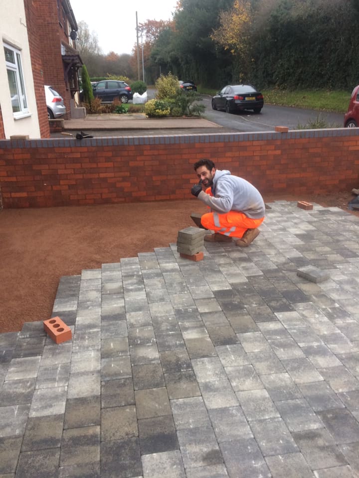 Driveway and Patio Contractors Wolverhampton | Patios Staffordshire | GQ General Builders