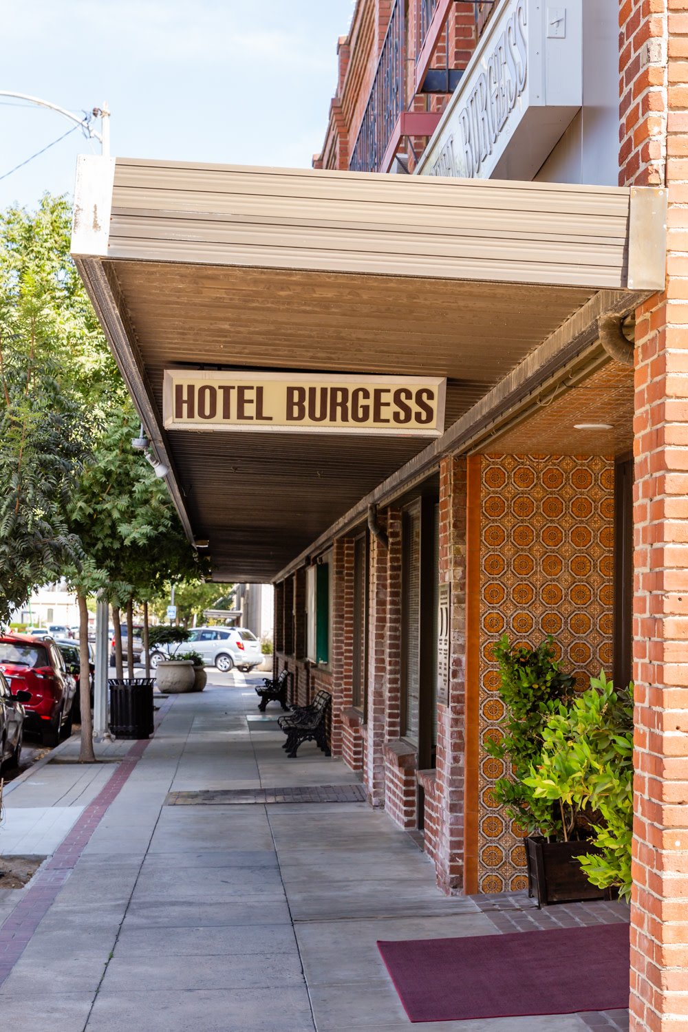 Hotel Burgess - Reedley, CA