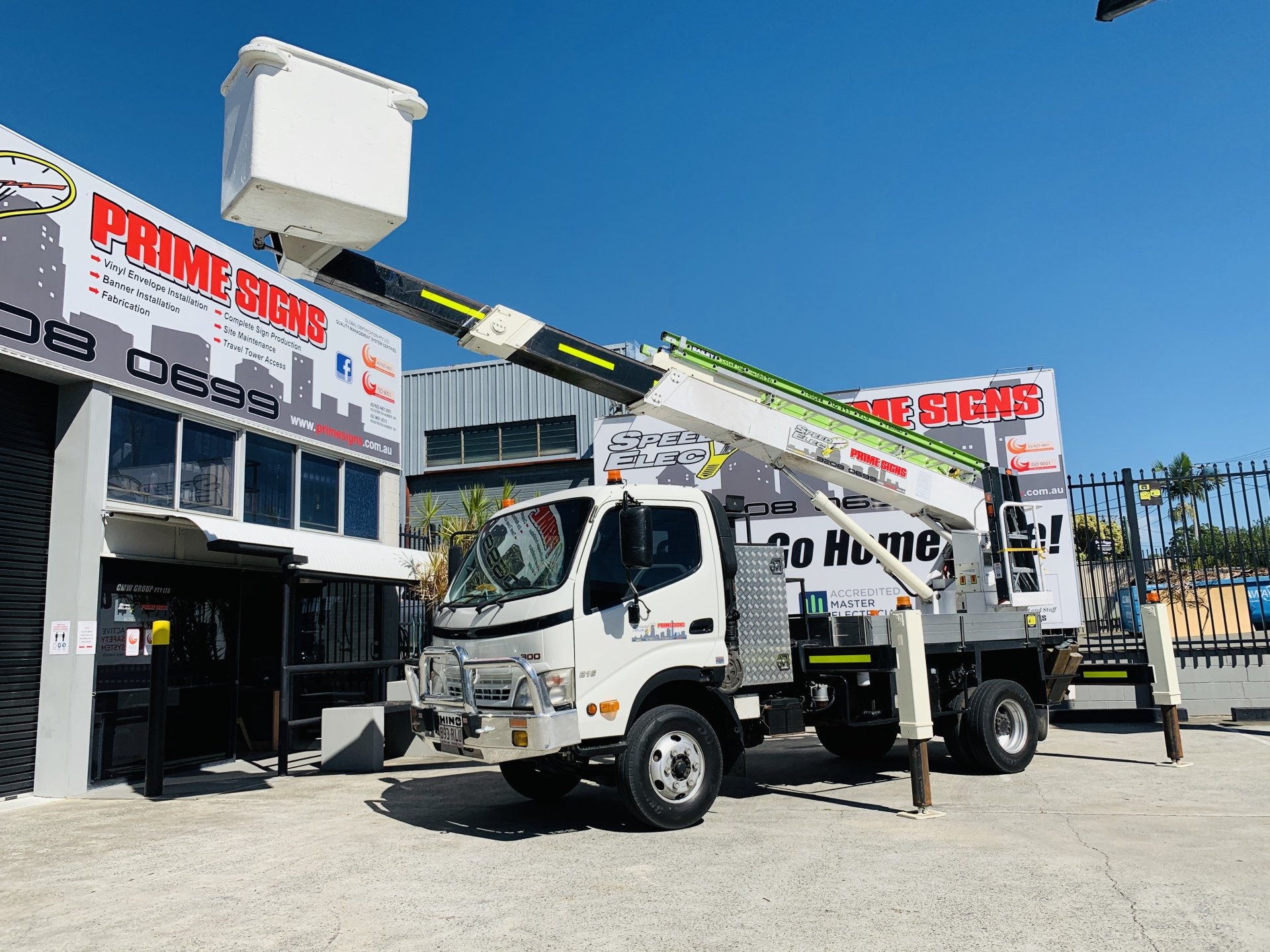 Prime Signs | Installation