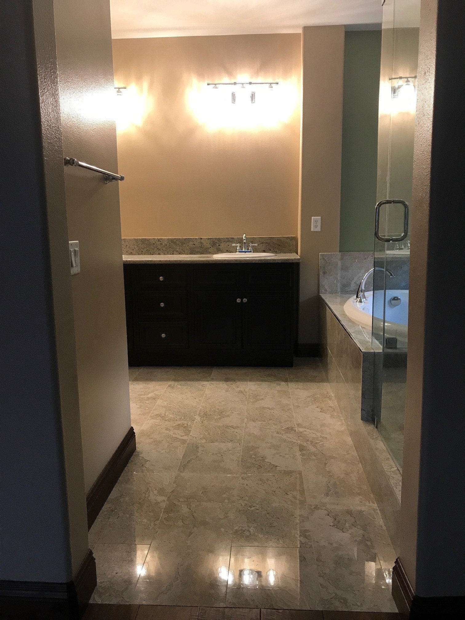 Bathroom Remodeling | Riverside, CA | Vallin Bros Contractors