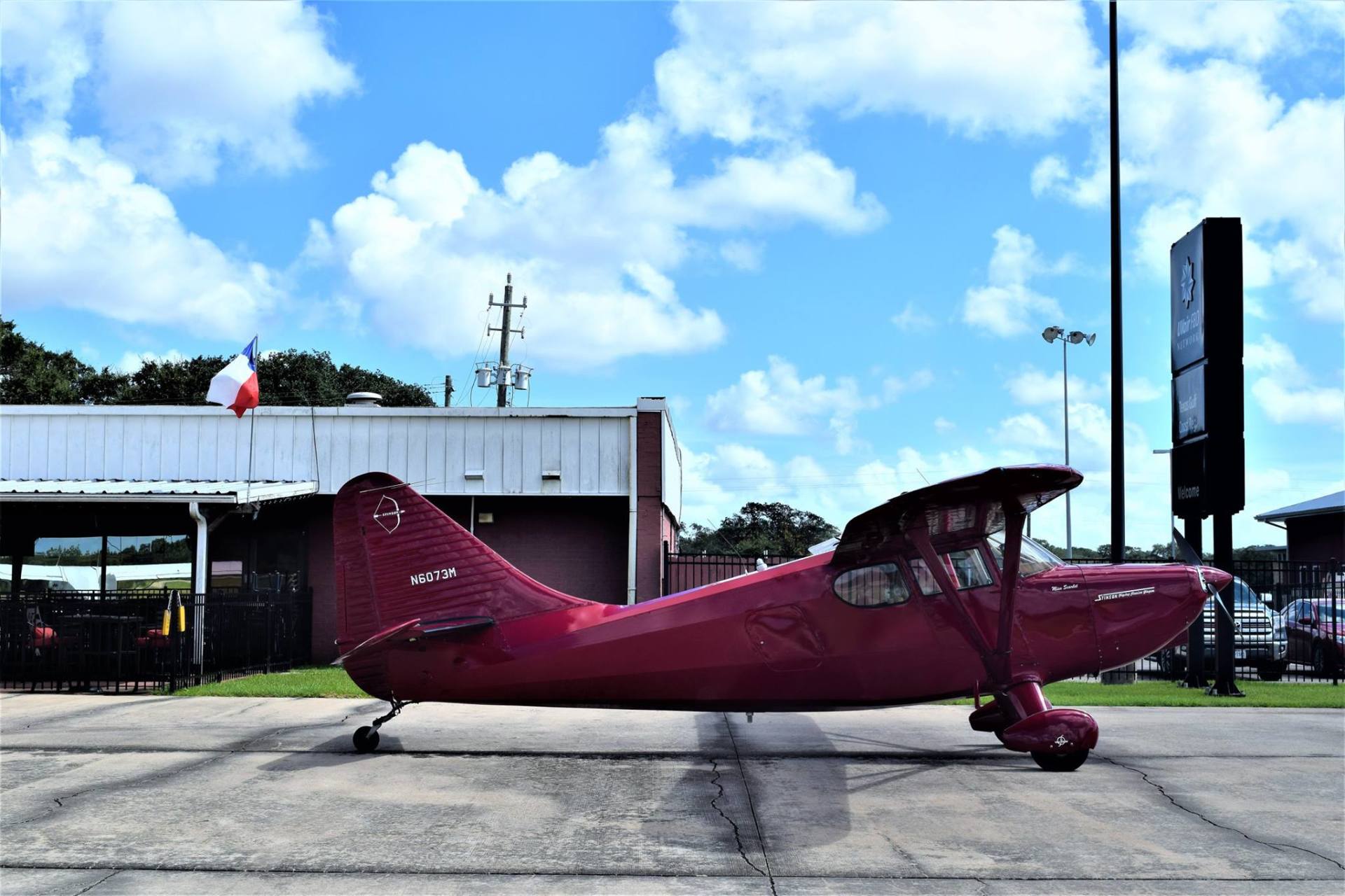 Runway Cafe | SEAFOOD RESTAURANT Angleton, TX