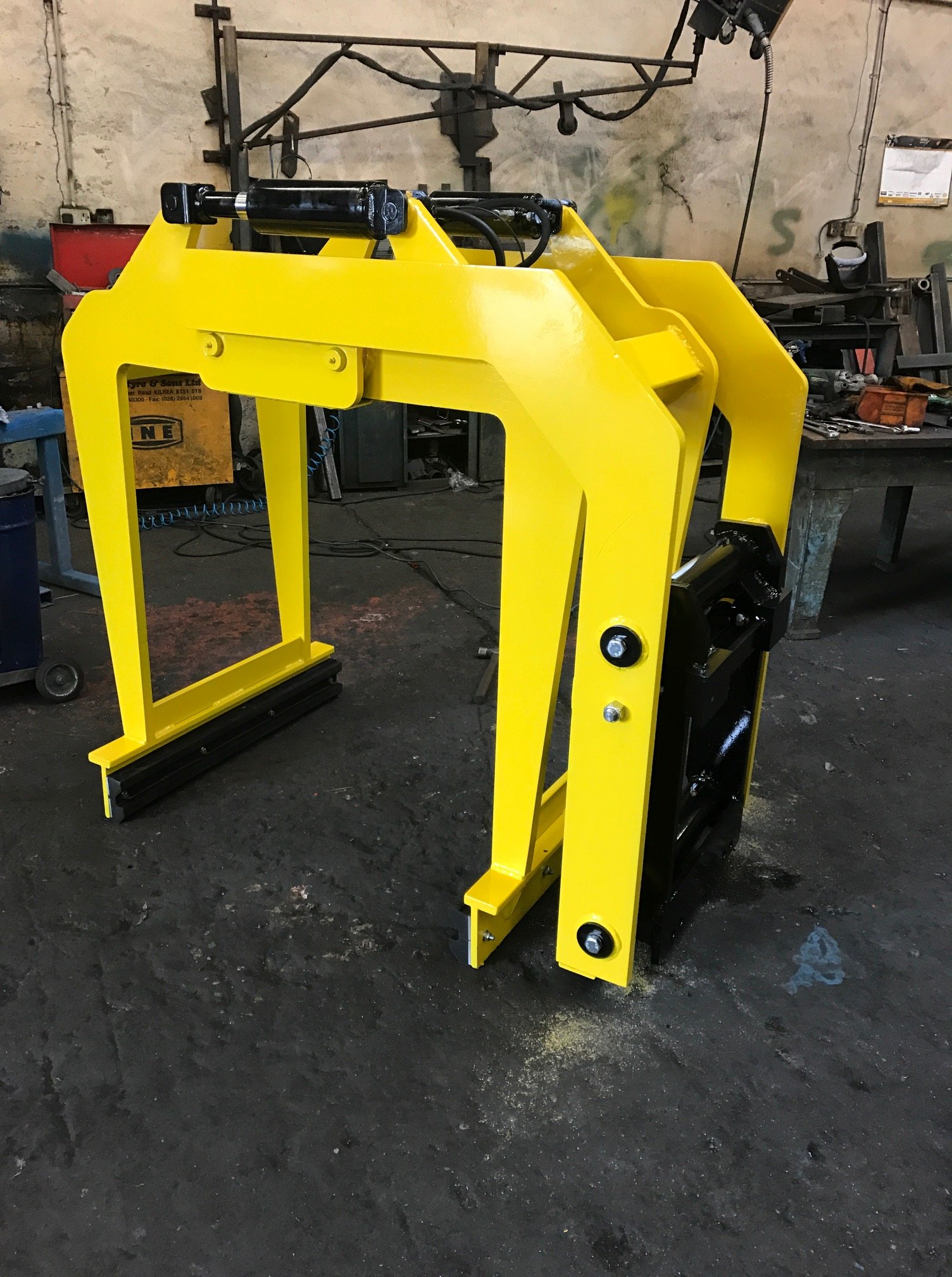 Wesco Engineering Services | Grab Rubbers