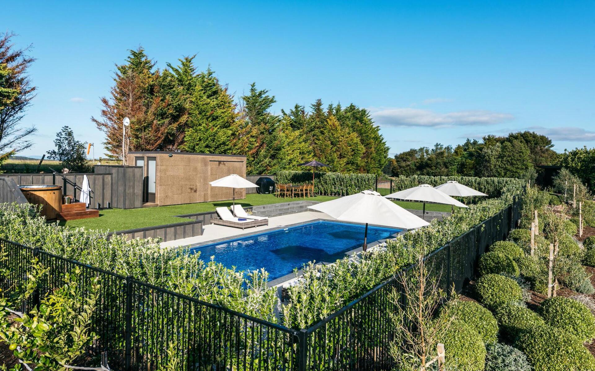 Penguin Pools NZ & Poolcorp Pools | Fibreglass Pools
