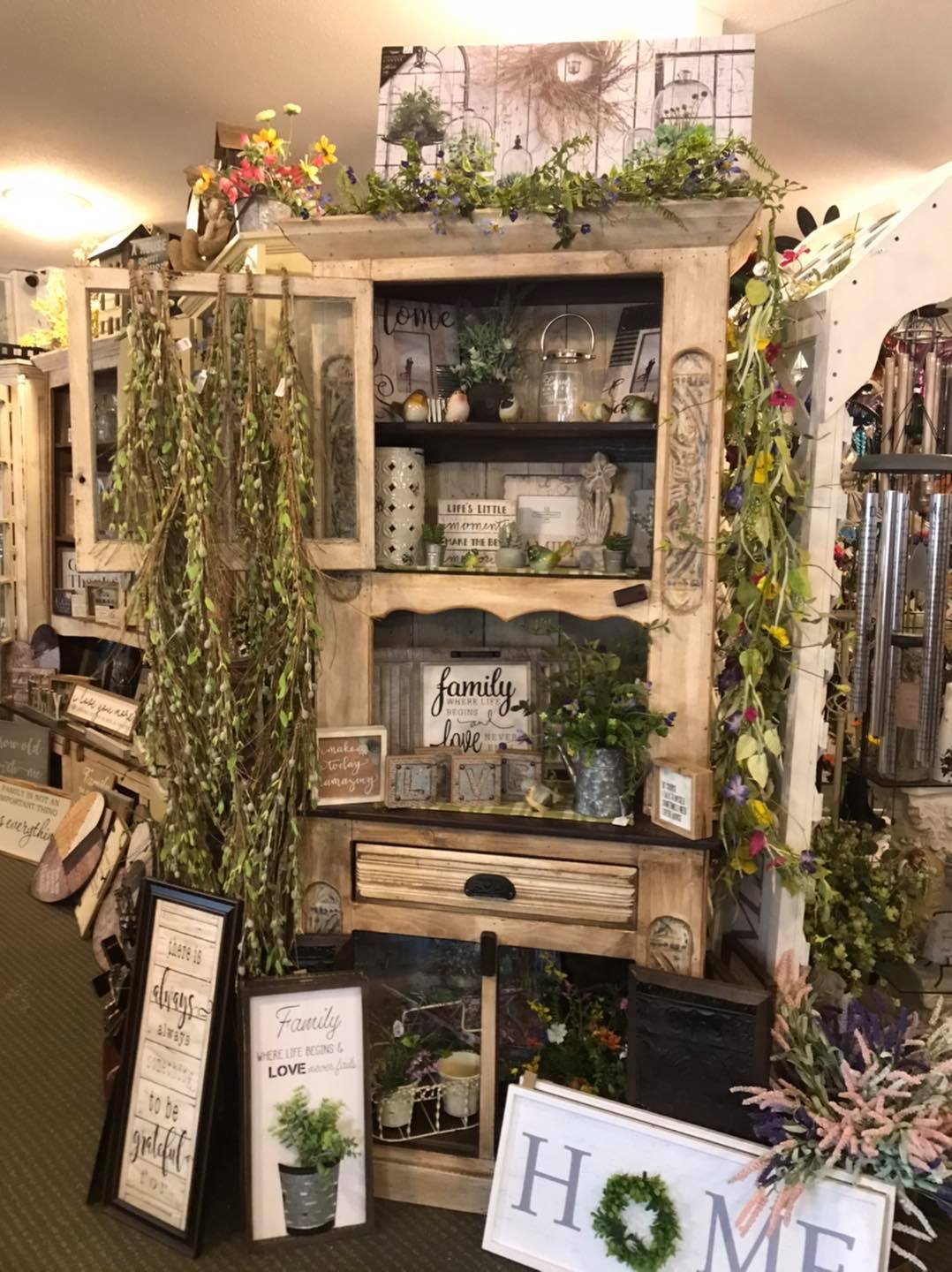 Home Decor |Unique Decorations | Handmade Decorations | Taylorville IL