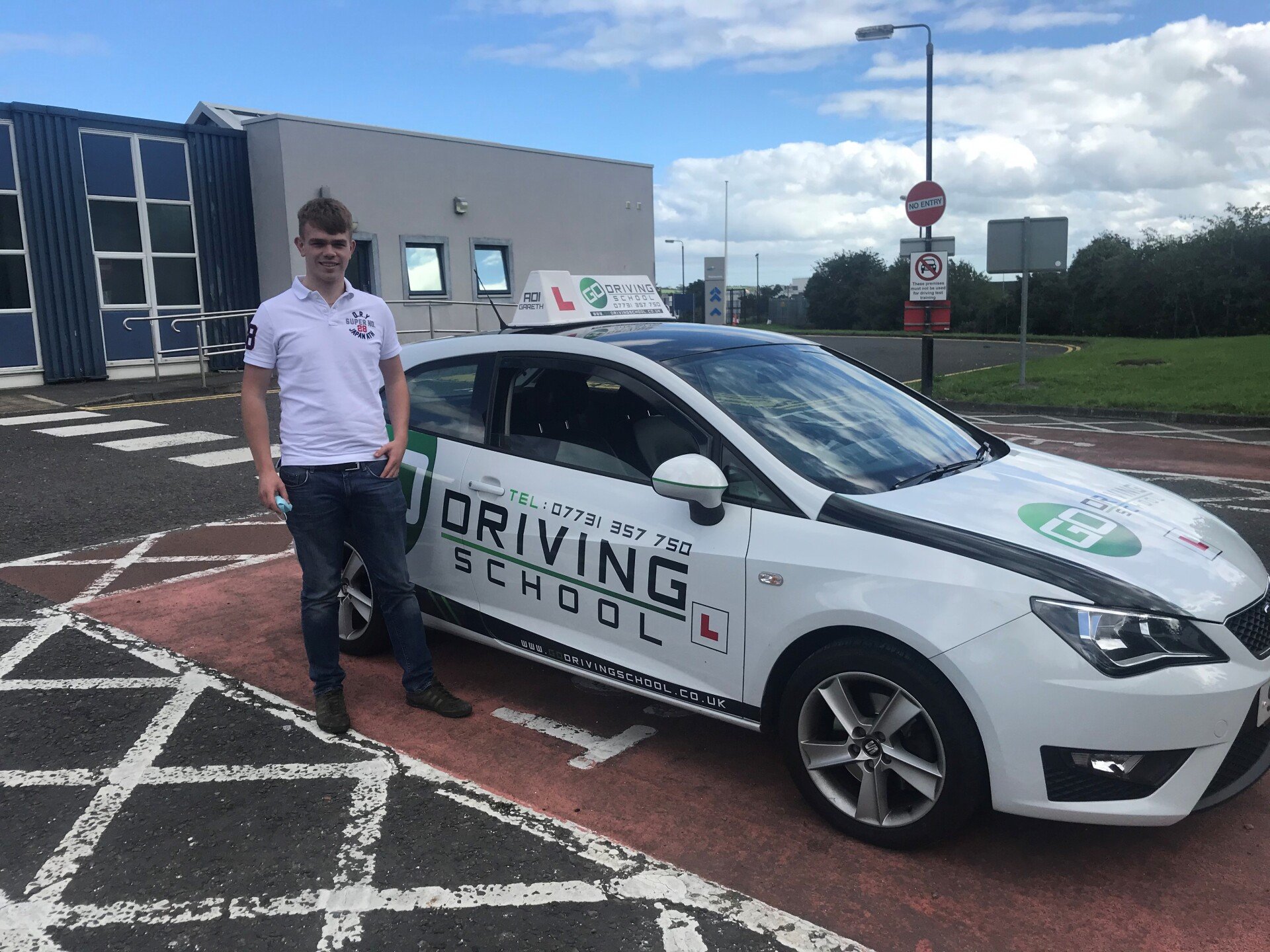 Driving Instructor in Bangor | Go Driving School