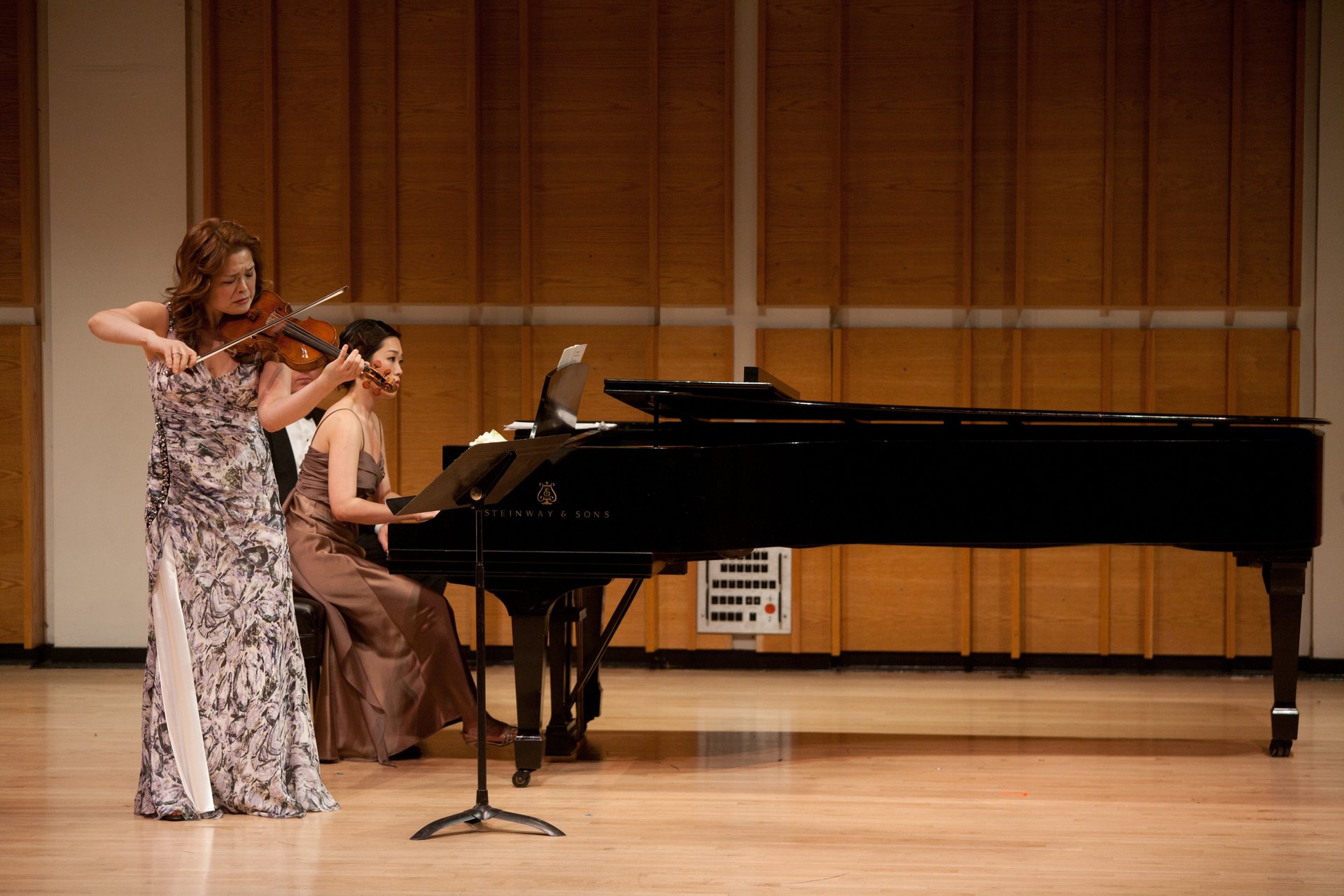 Official Site: Violinist Michelle Kim