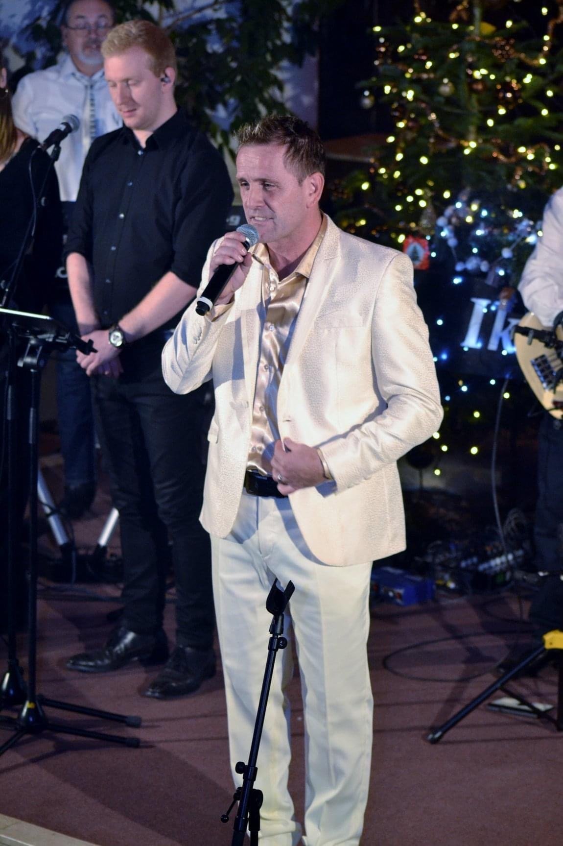 John Dennis Officieel