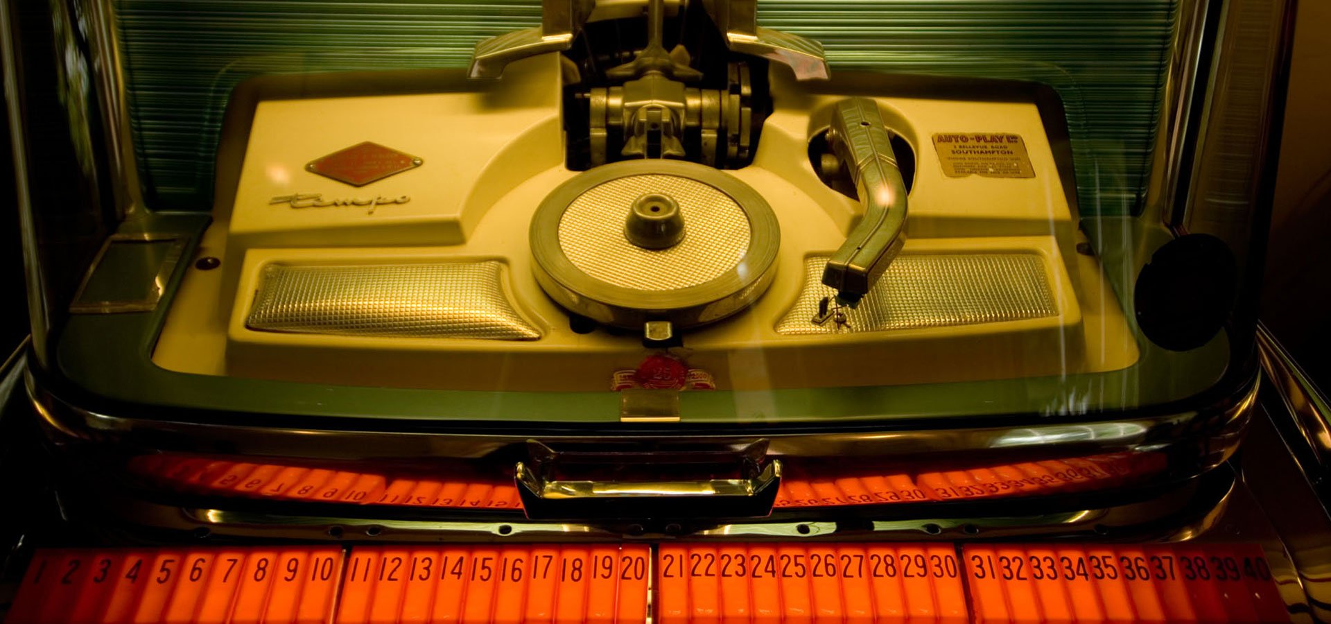 Juke boxes | Club Amusements Ltd