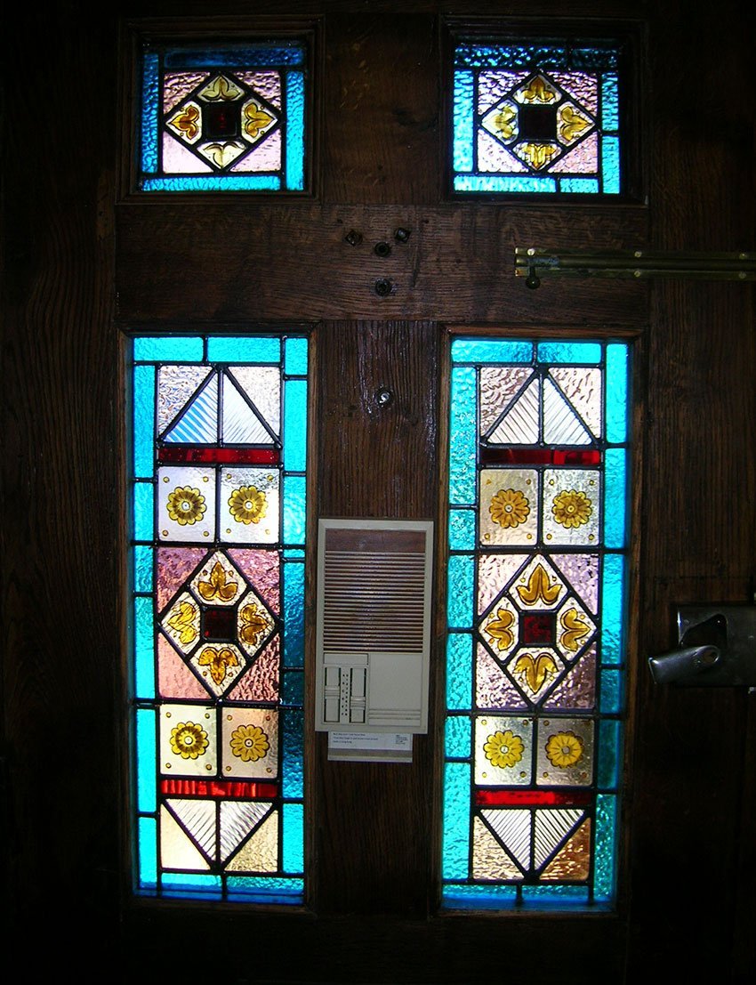 Attractive stained glass works in Reading for homes and businesses