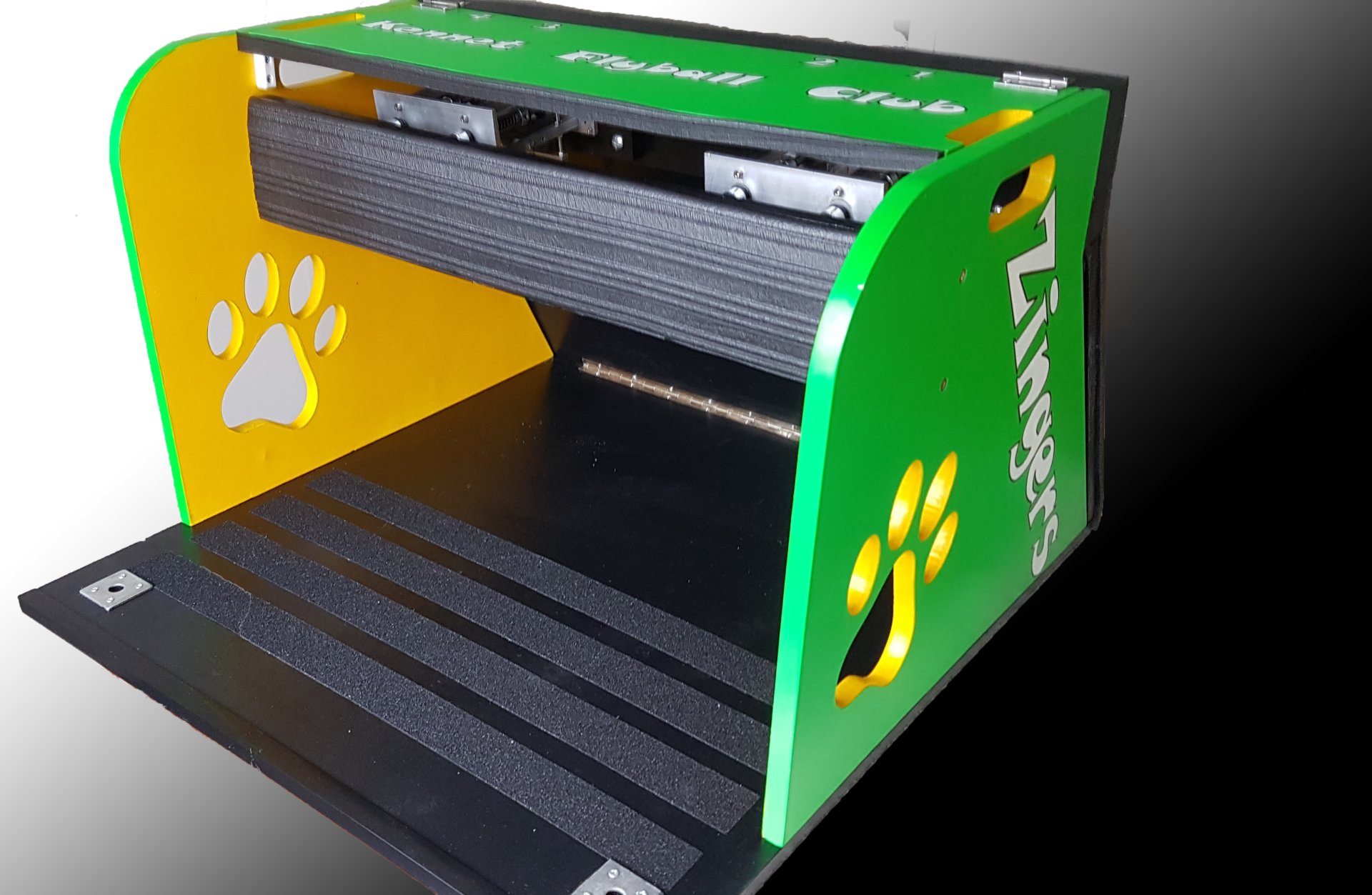 Supplier of Premium Flyball Boxes and related canine sports equipment
