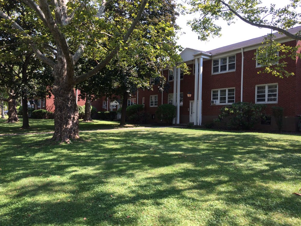 Boulevard Square Apartments - KWK Management LLC.