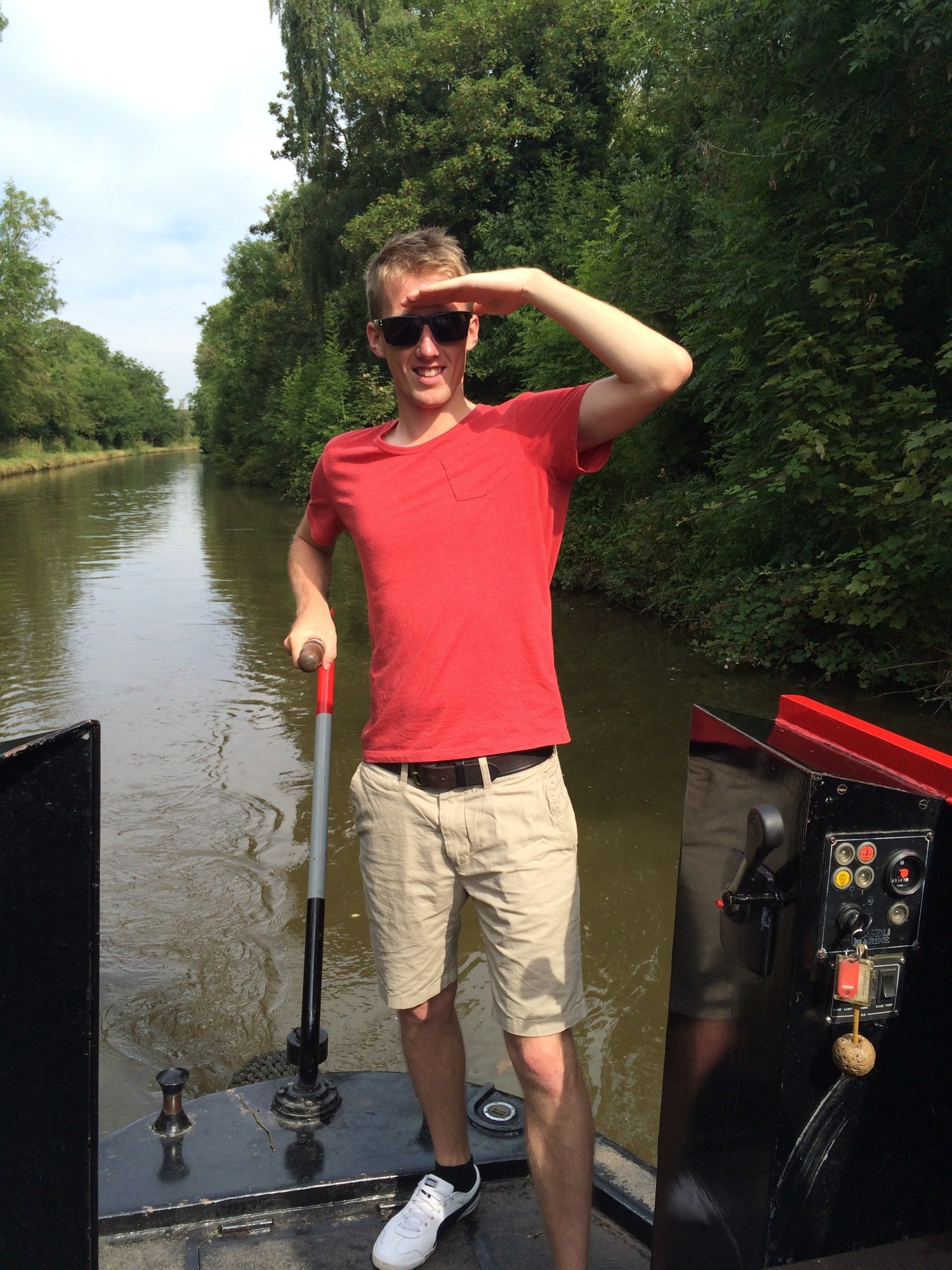 Jon Gidney, Marketing and Sponsorship Consultant. Pro Golfer.