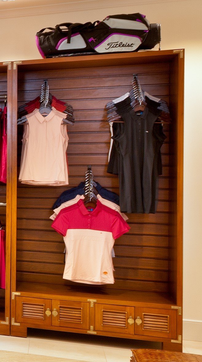 Hampstead Hangbar Display | Bauer International