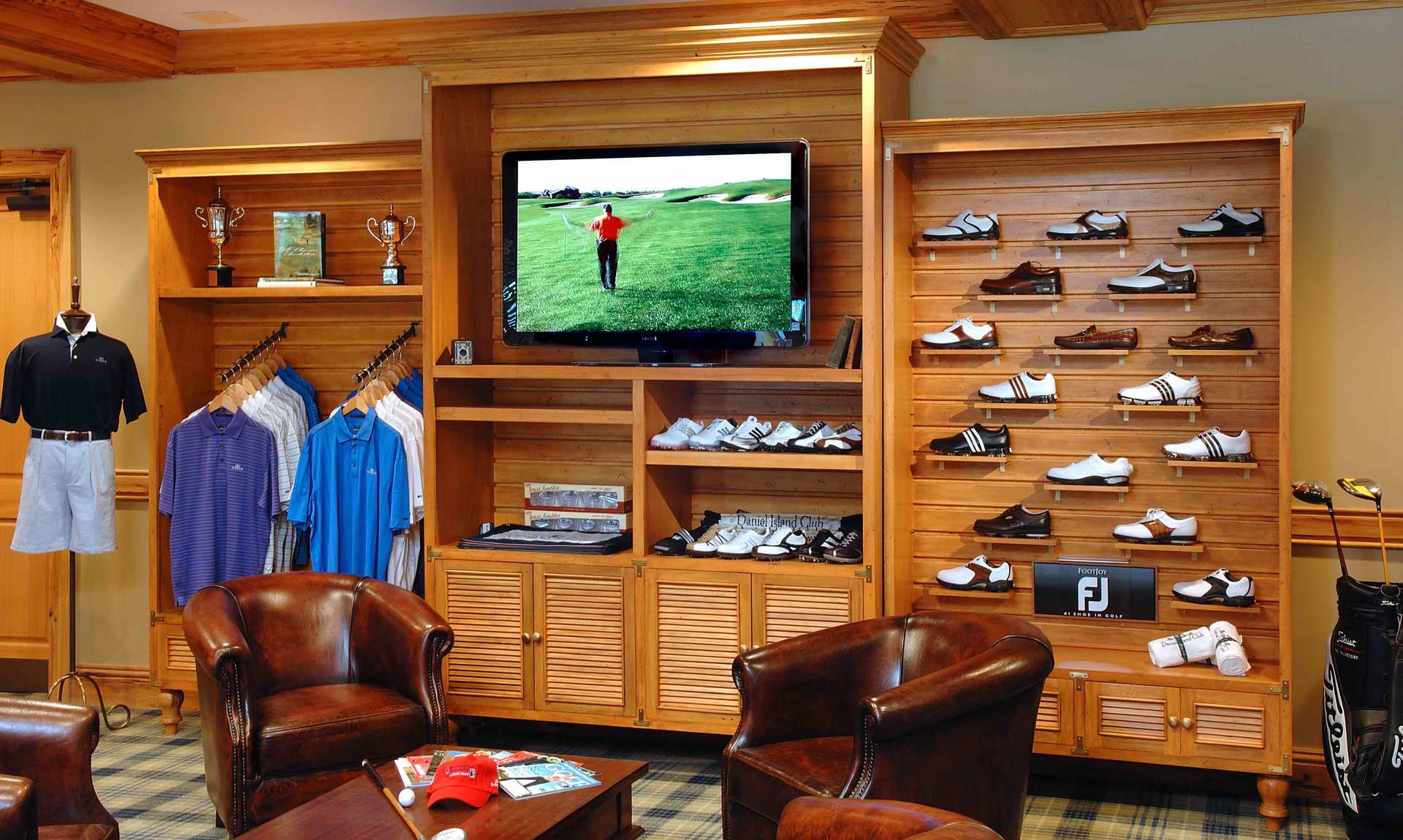 Pro/Golf Shop Display | Charleston, SC | Bauer International