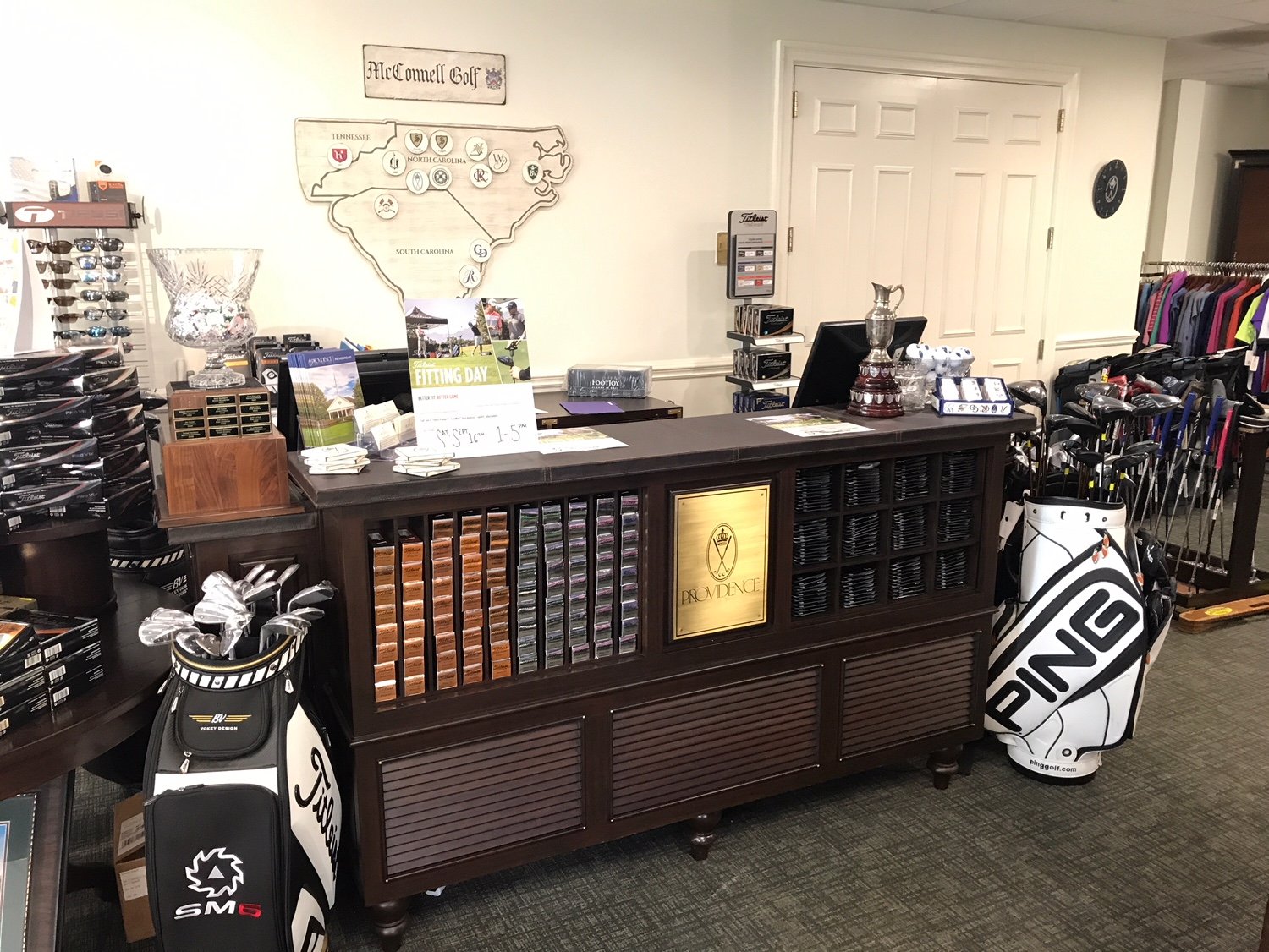 Pro/Golf Shop Display | Charleston, SC | Bauer International
