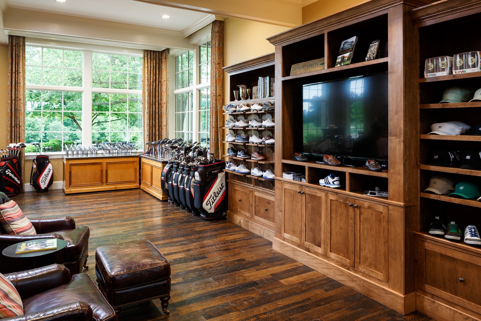 Pro Golf Shop Fixtures | Bauer International