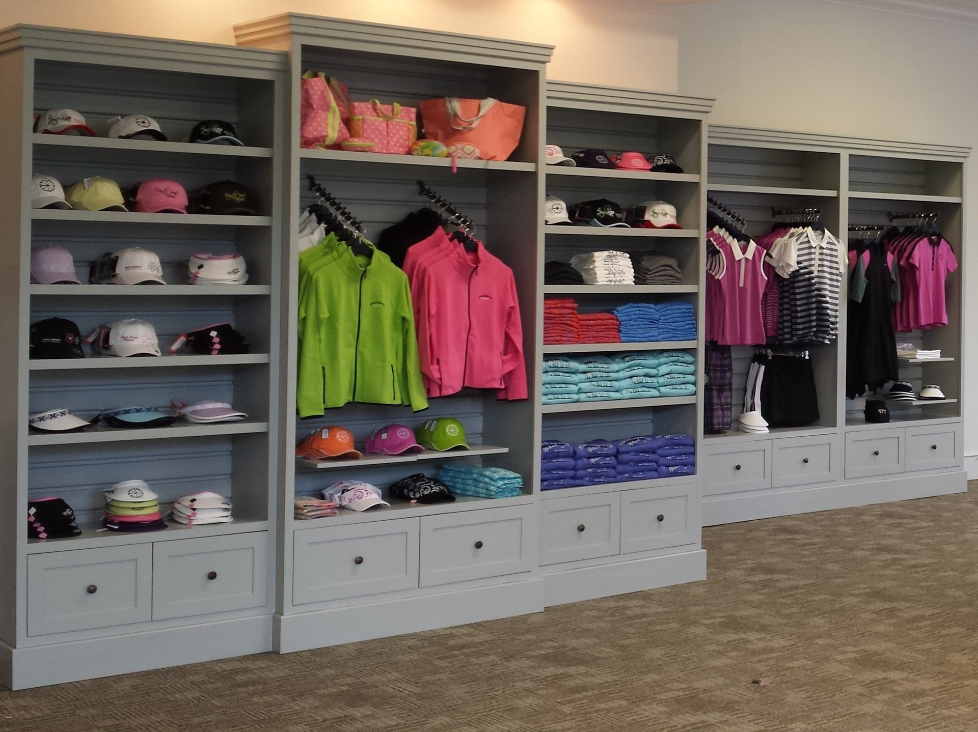 Pro/Golf Shop Display | Charleston, SC | Bauer International