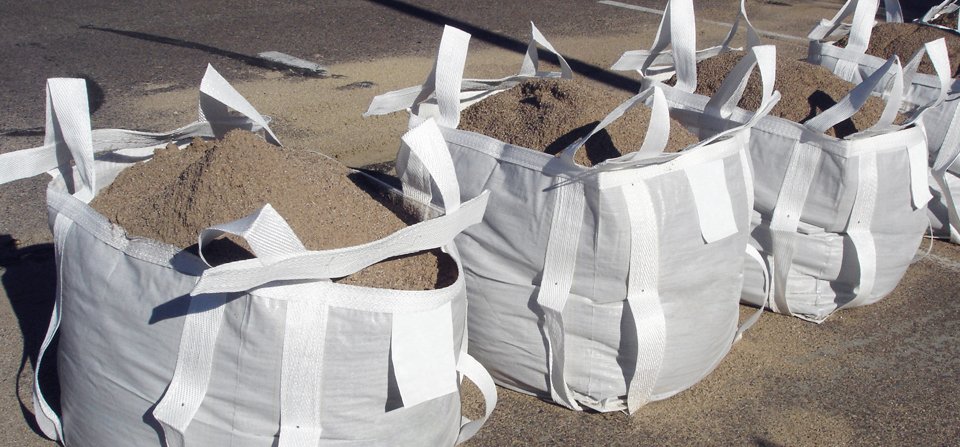 Bulk bagged aggregates and gravel delivery in Kent