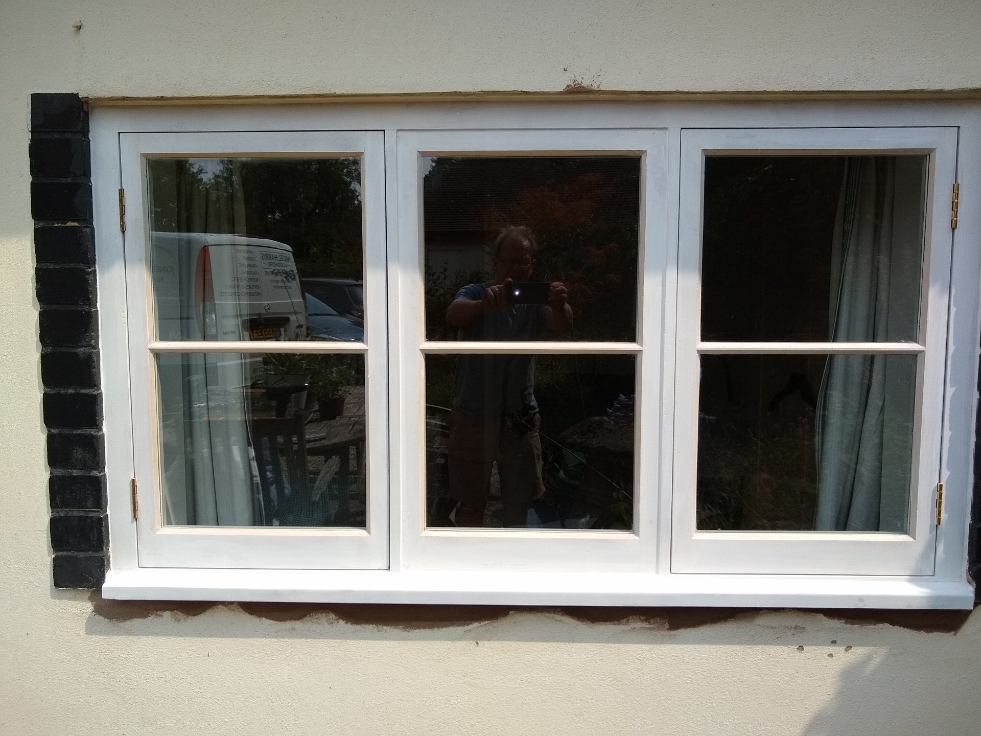 WINDOWS