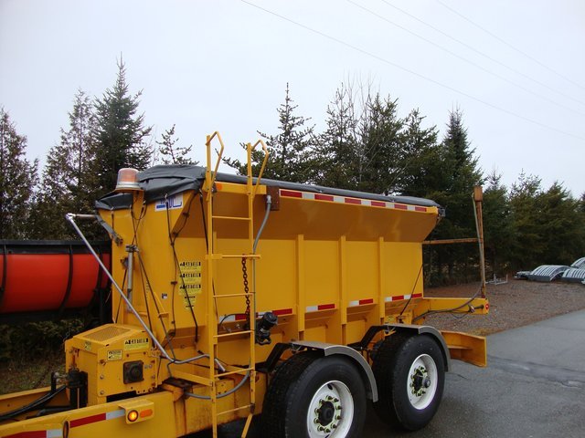 COVER-TECH | Roll Tarp Systems | Flip Tarp Kits | Side Roll Tarps