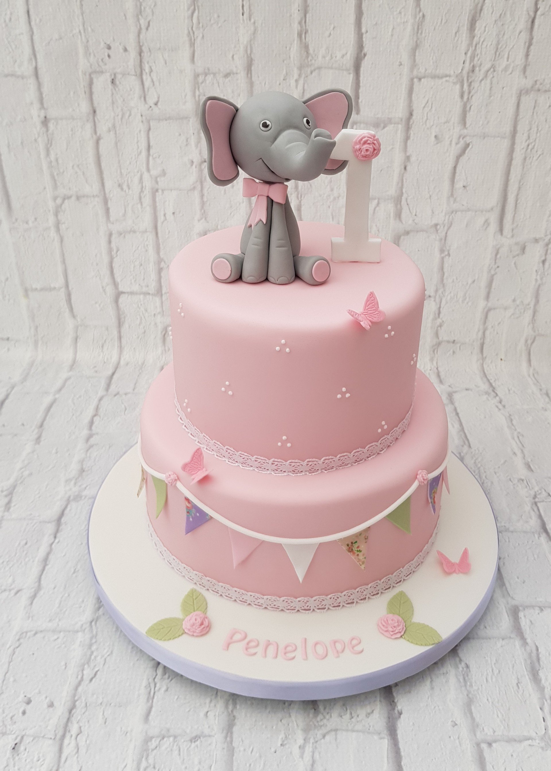 GALLERY: Cakes for Children