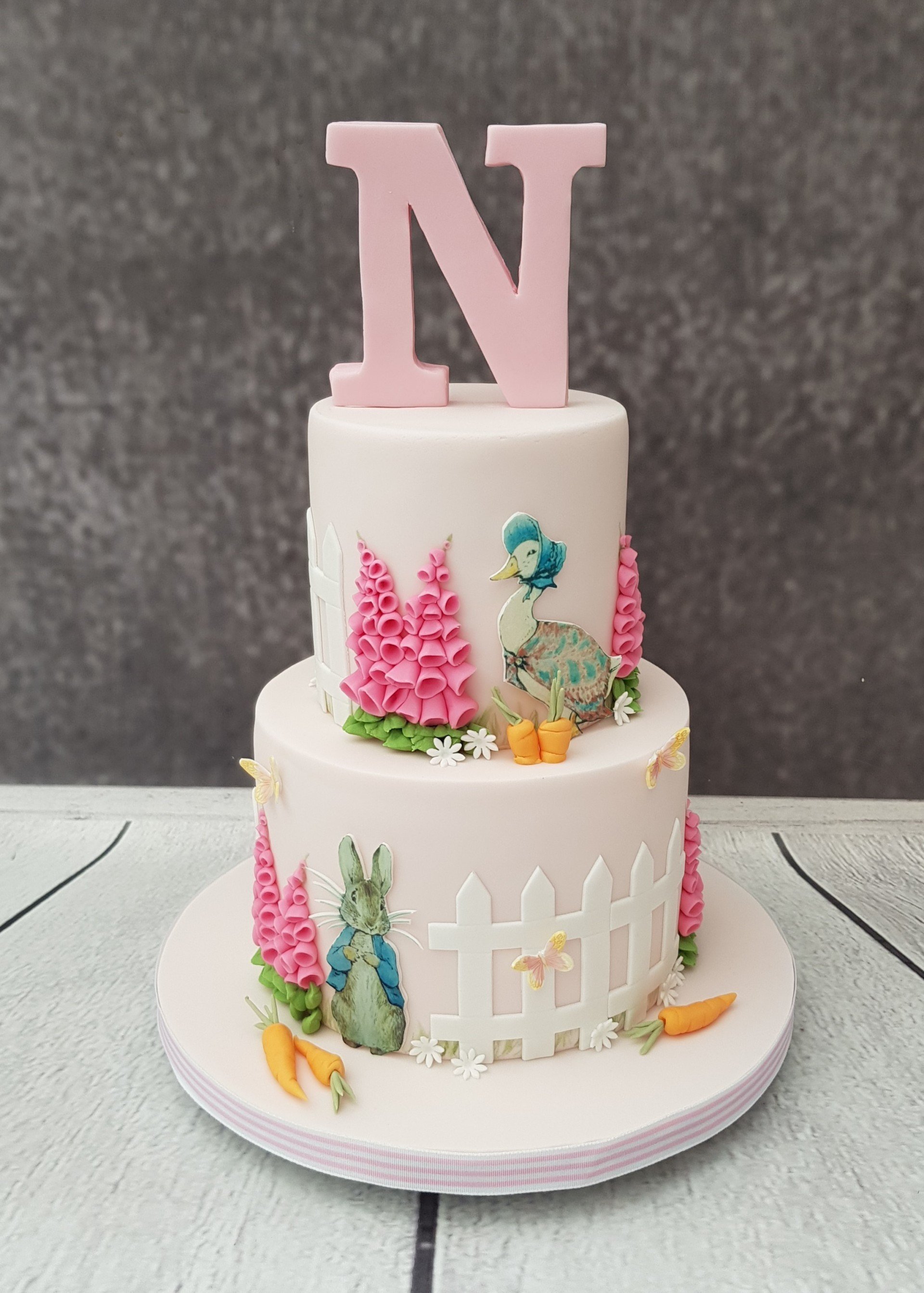 GALLERY: Cakes for Children