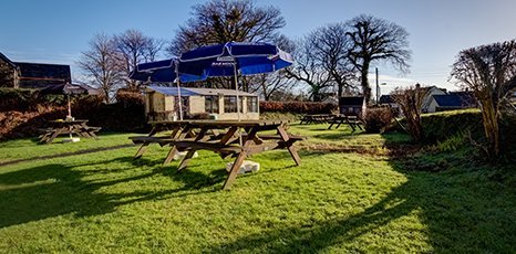 Pub with beer garden | The Bradworthy Inn