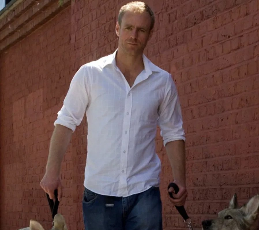 The Dog Guardian, Nigel Reed Dog Behaviourst, Author The Dog Guardian Book