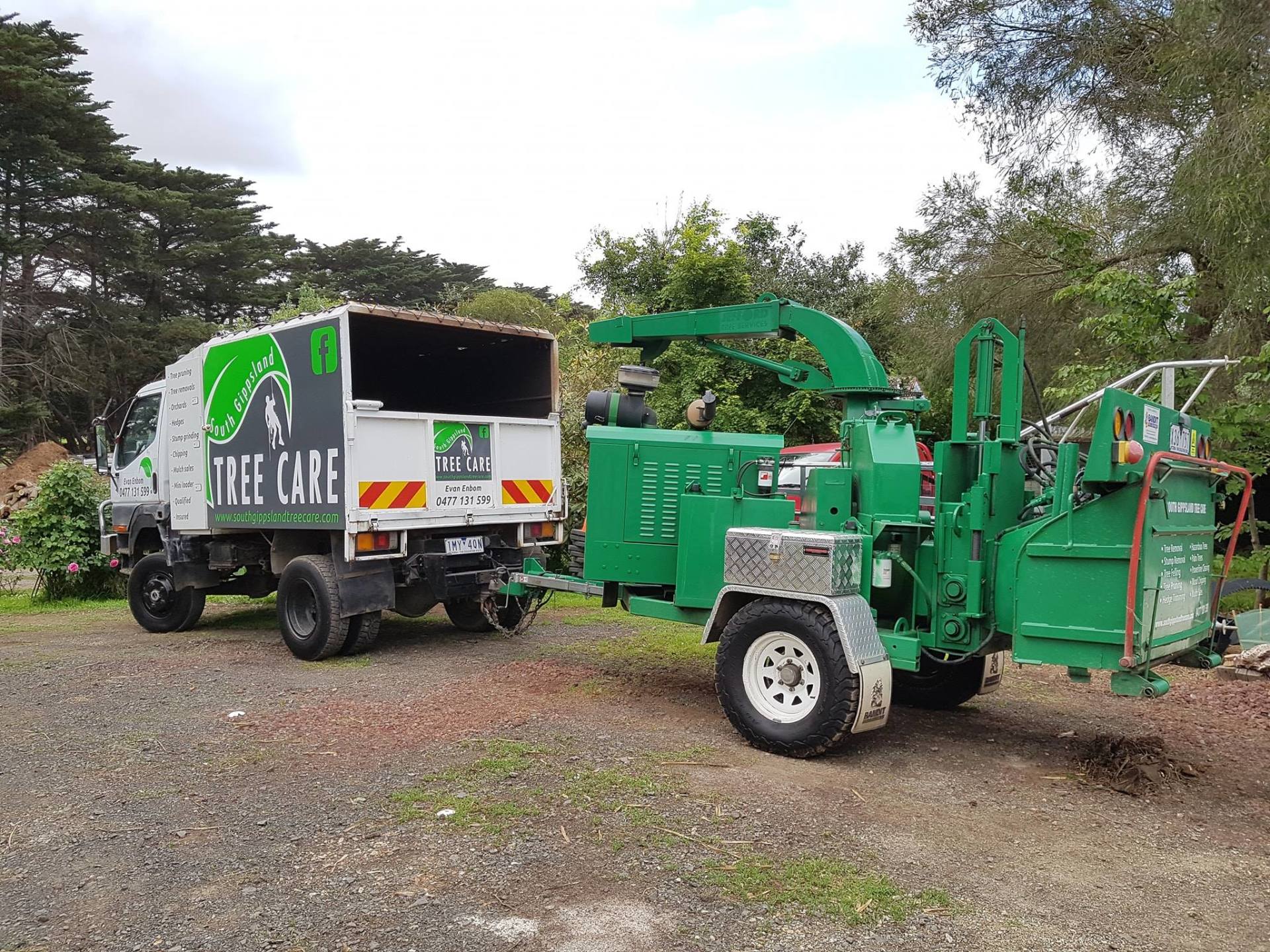 Loader Chipper And Tipper