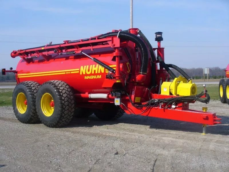 Bambauer Equipment | Nuhn Vacuum Tank Spreader