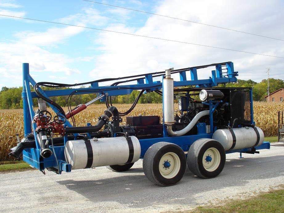 Bambauer Equipment | Engine Pumper Unit With Boom