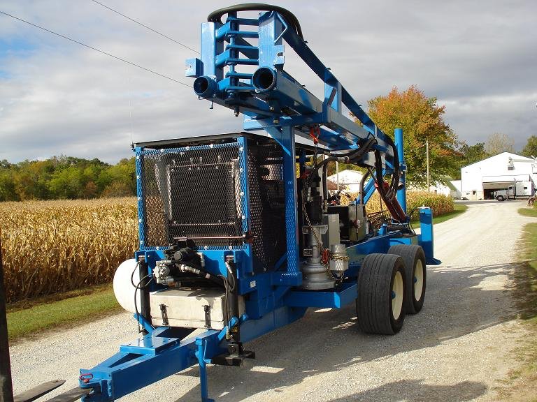 Bambauer Equipment | Engine Pumper Unit With Boom