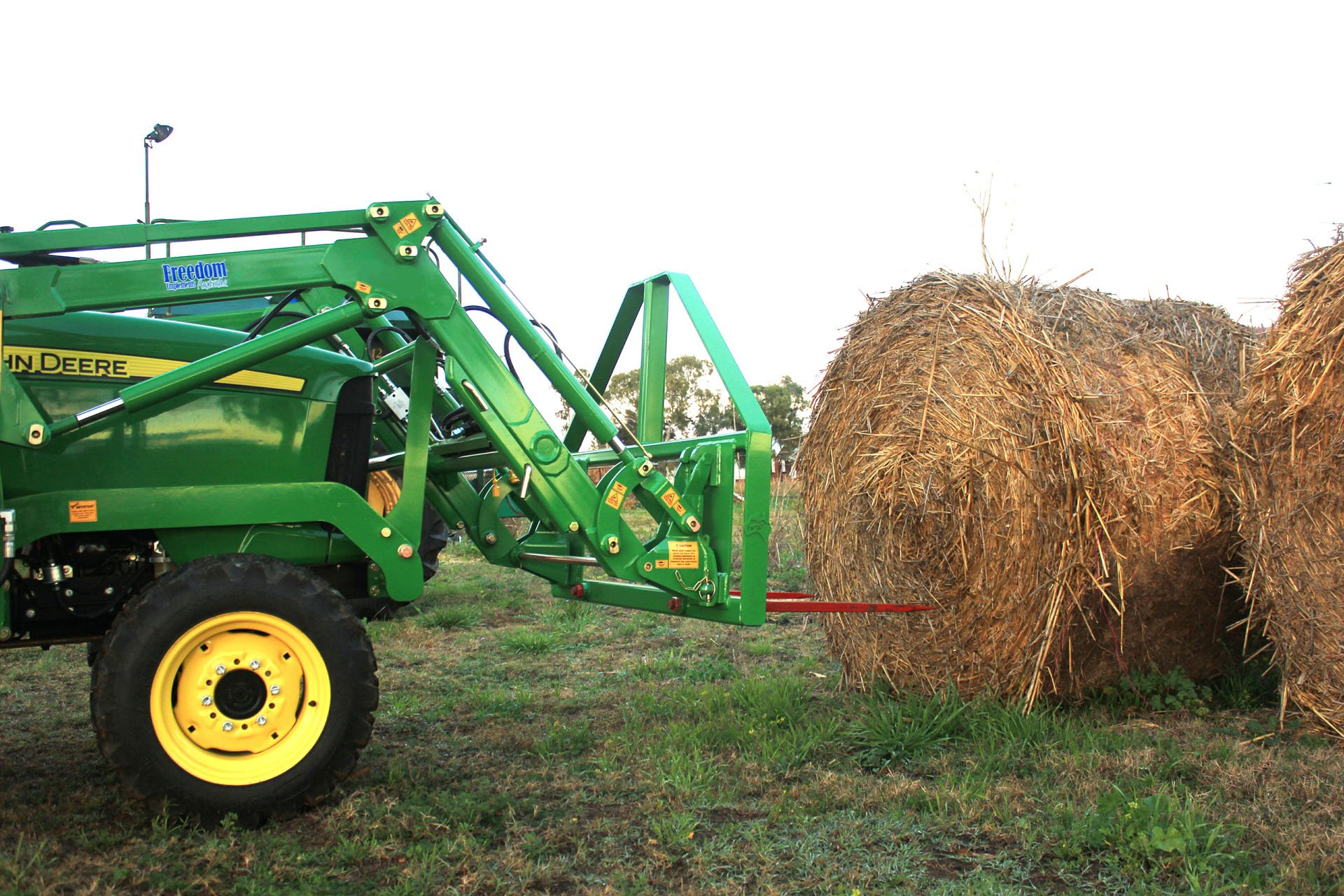 Front End Loaders & Kits - McCormack Industries