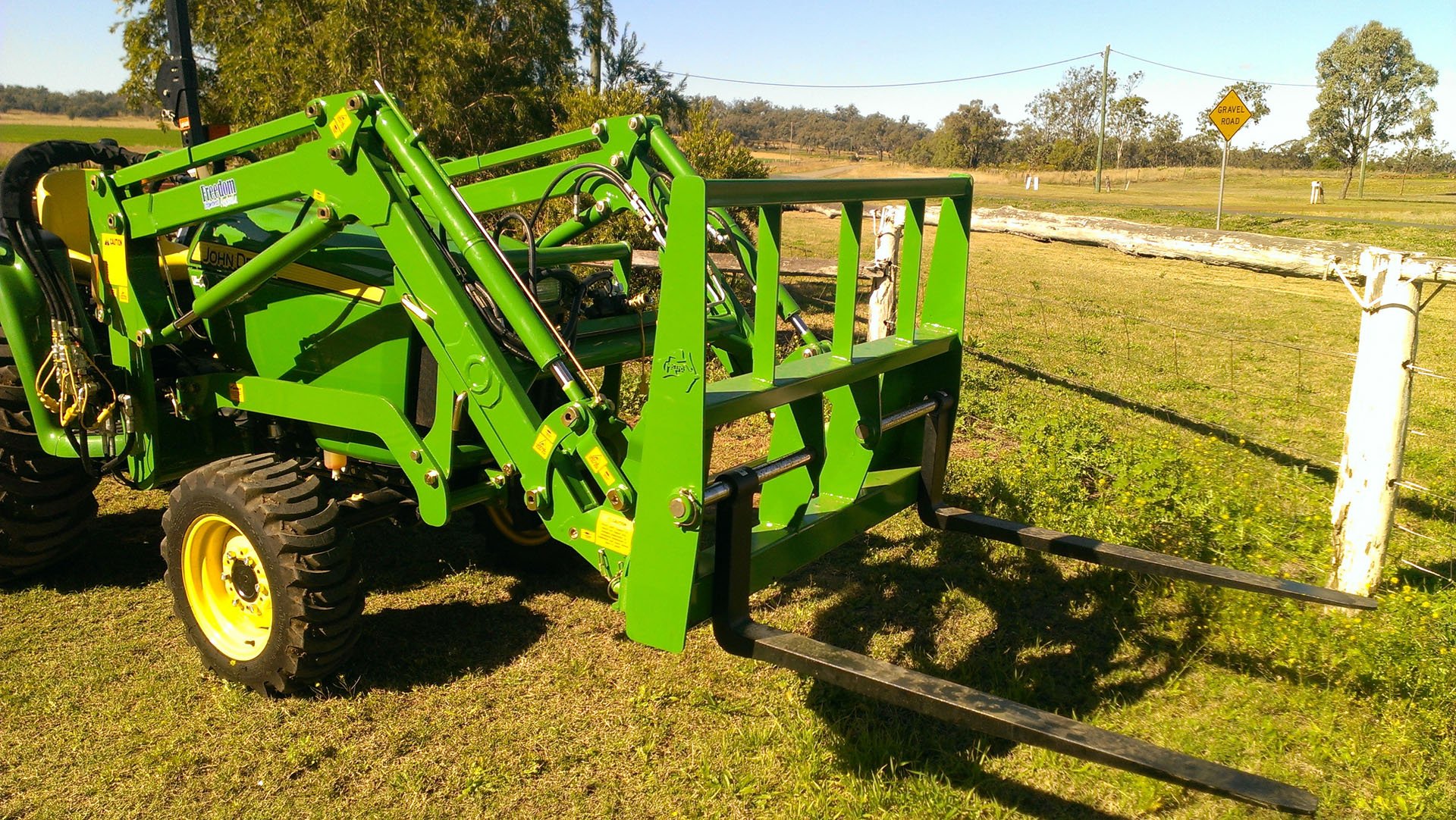 Front End Loaders & Kits - McCormack Industries