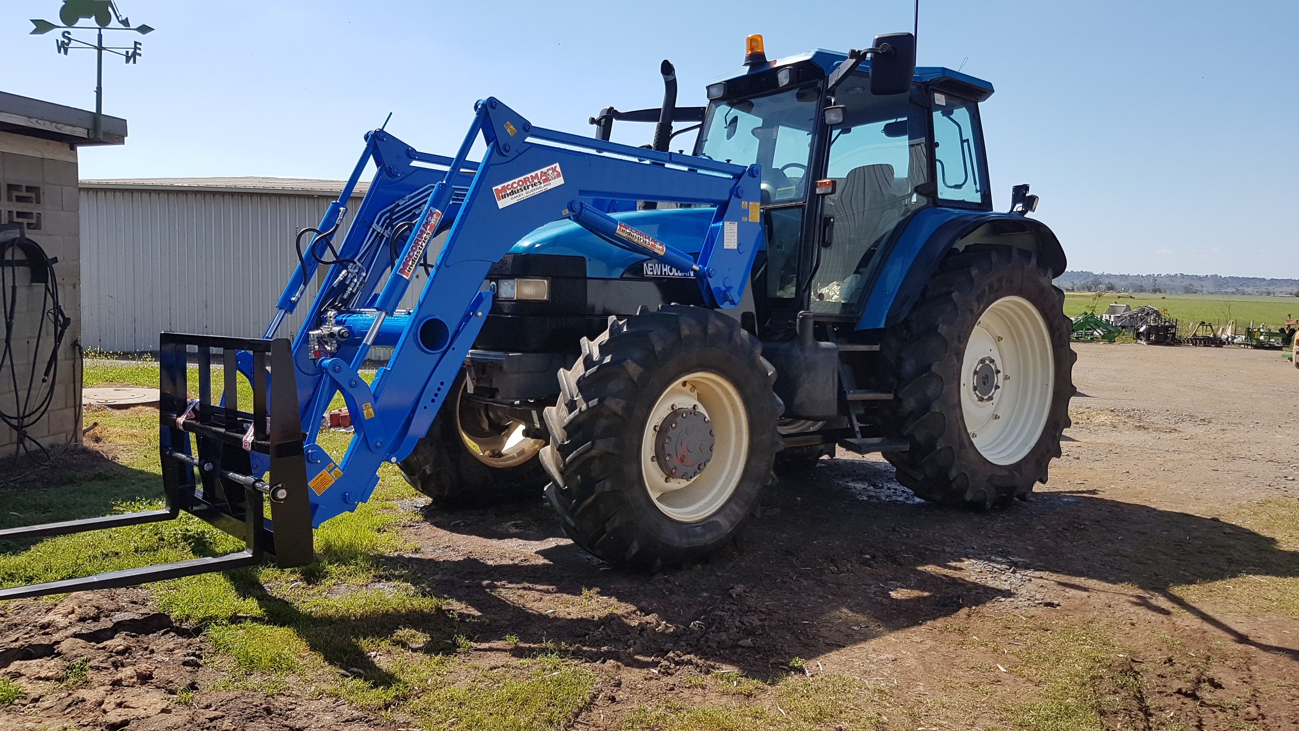 Front End Loaders & Kits - McCormack Industries
