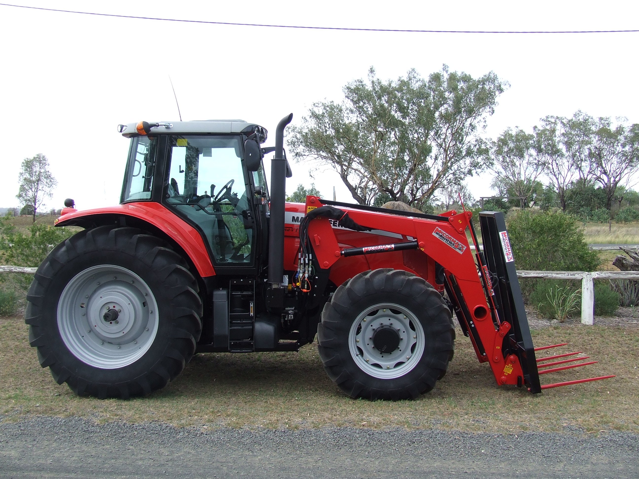 Front End Loaders & Kits - McCormack Industries