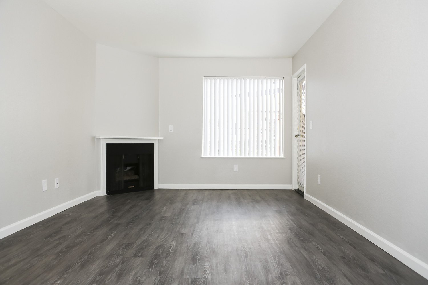 Sierra Ridge Apartments | Apartments for Rent in Citrus Heights, CA