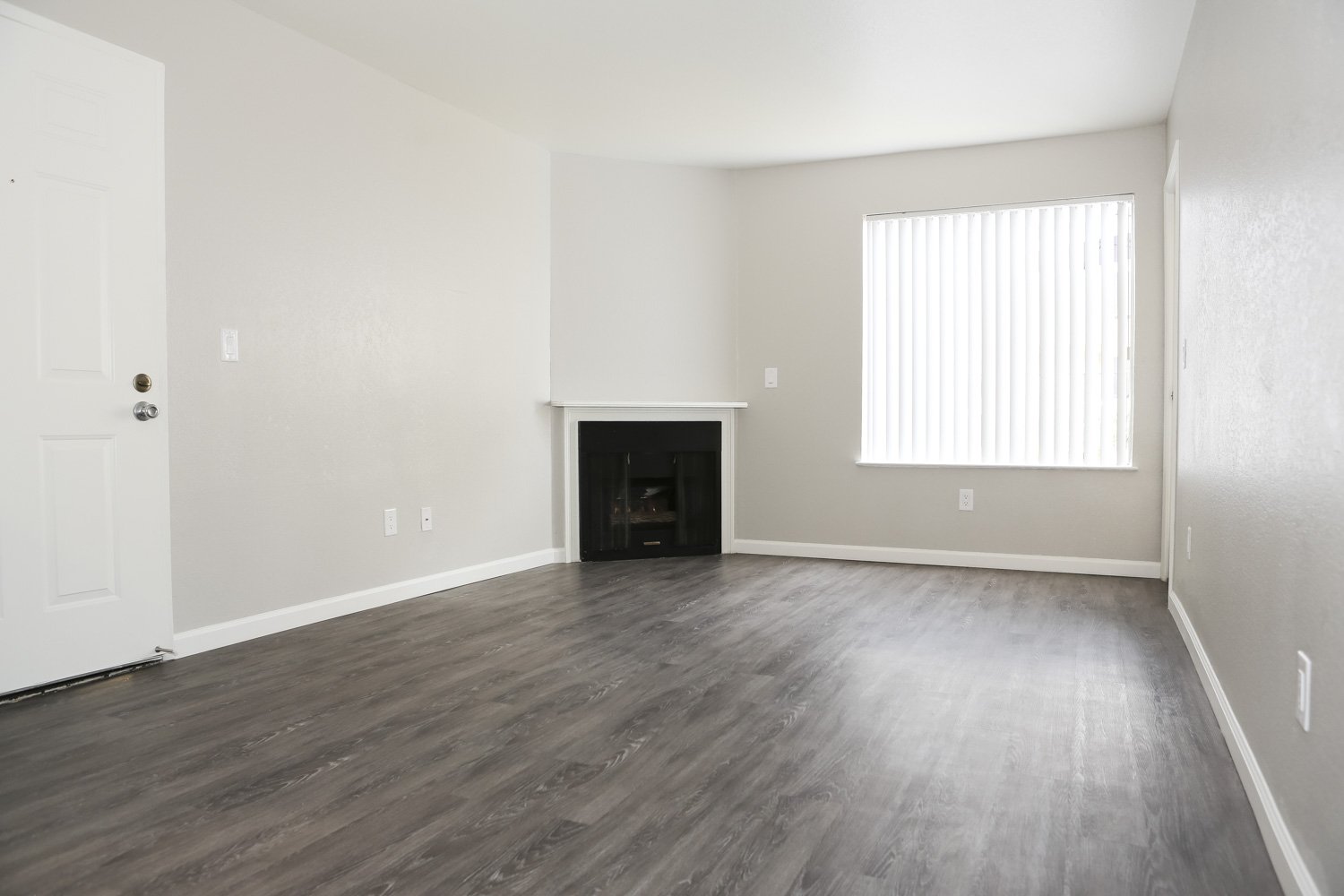 Sierra Ridge Apartments | Apartments for Rent in Citrus Heights, CA