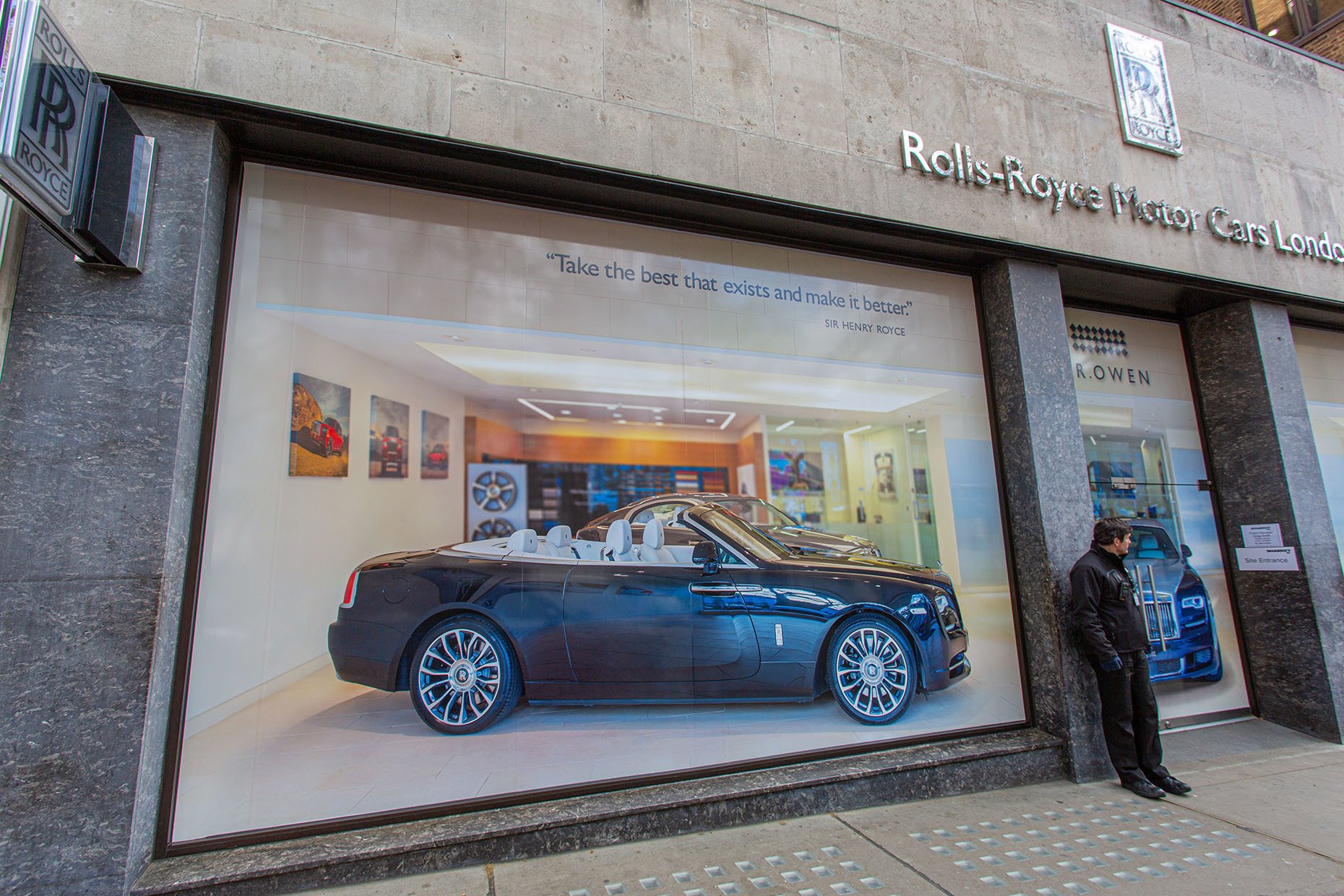 Graphic design, large format printing and feature walls UK: Fusional