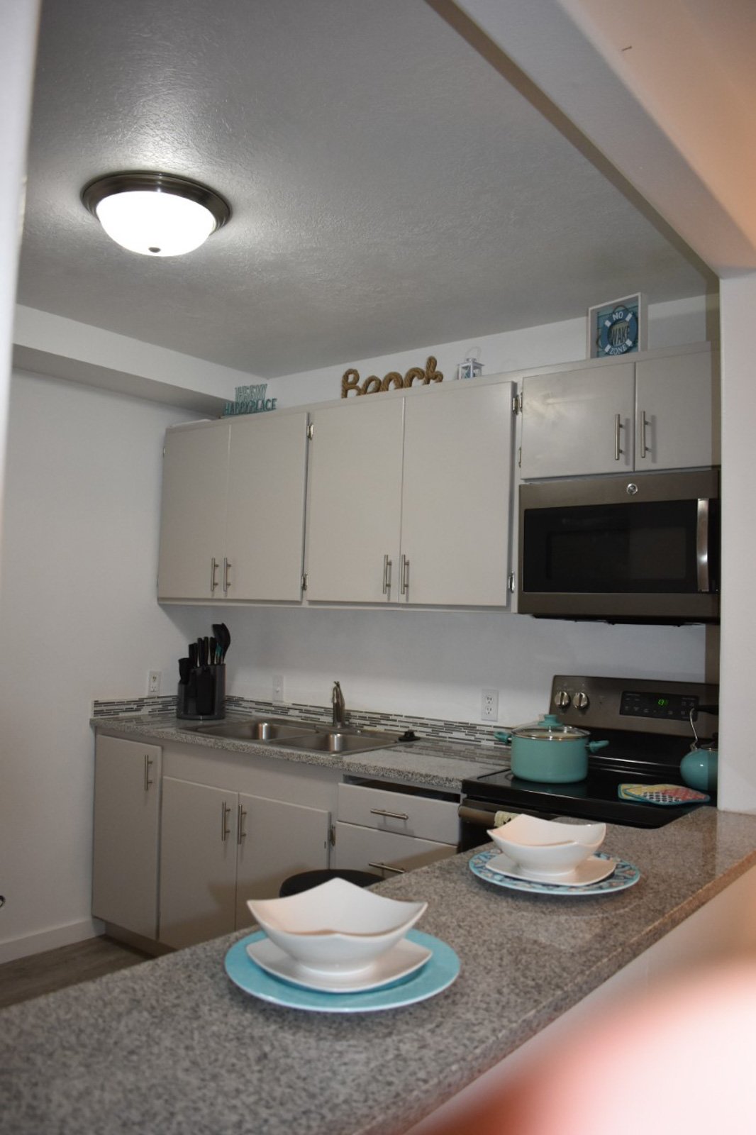 Neville Properties LLC | Information for College View