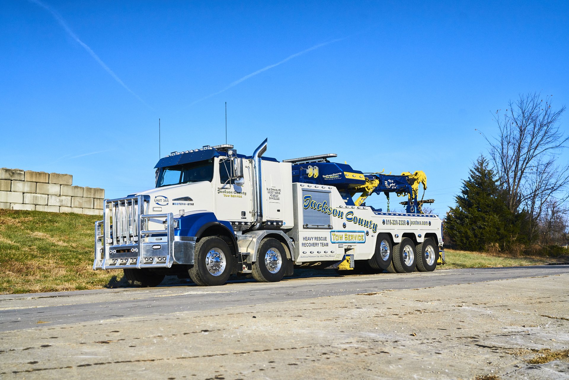 24 Hr Towing Oak Grove, MO | Jackson County Tow Service